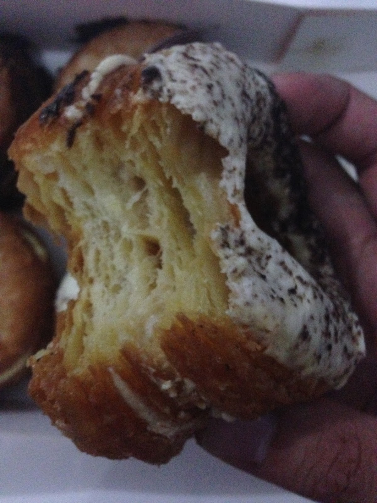 Hidup itu...FREEDOM man: J.CO J.CRONUT (hampir ada disemua gerai JCO)