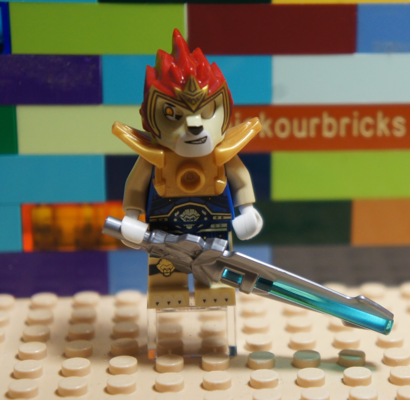 LEGO LOC011 Legends of Chima LAVAL Minifigure Lion Tribe w/ Sword Mask ...