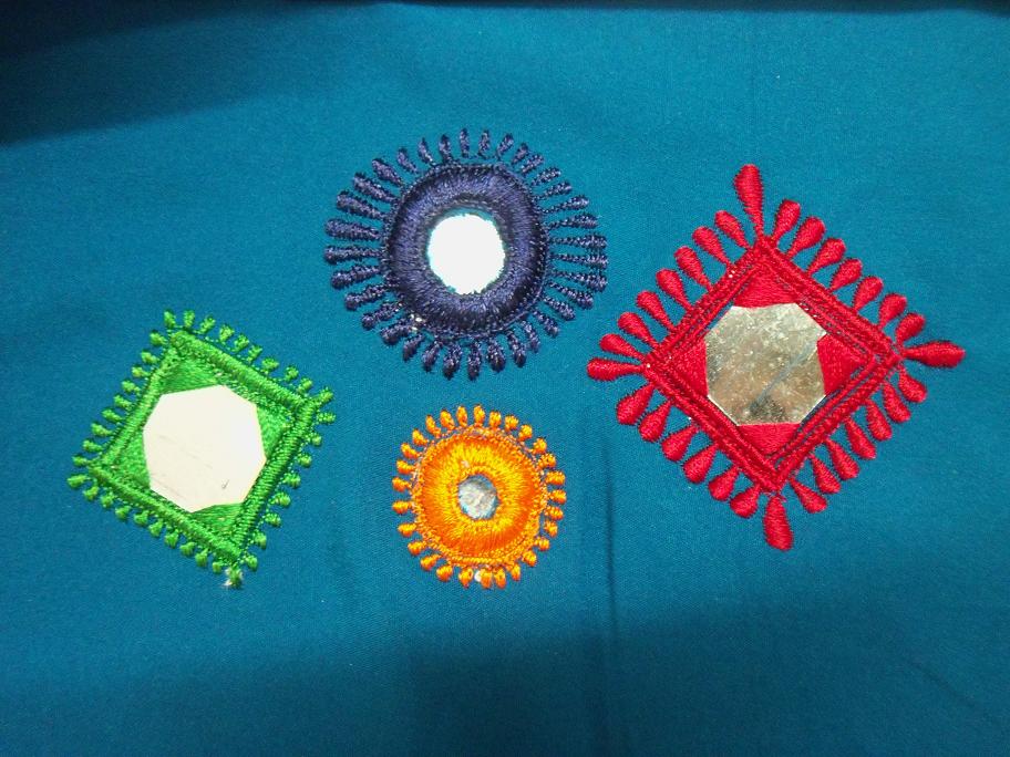 gennextfashions: Mirror Work or Shisha Work or Glass Work