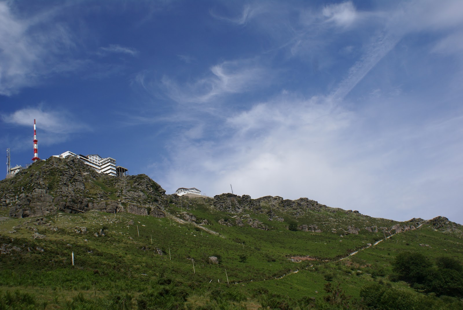 TURISCAPADAS: ¡SUBIMOS A LARRUN!