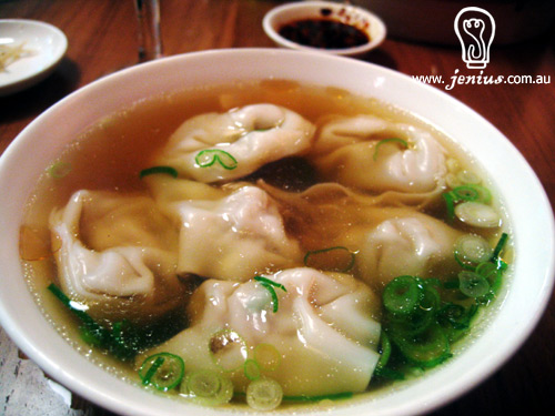 Vietnamese Cuisine: Vietnamese Won-Ton Noodle Soup (Mi Hoanh Thanh)