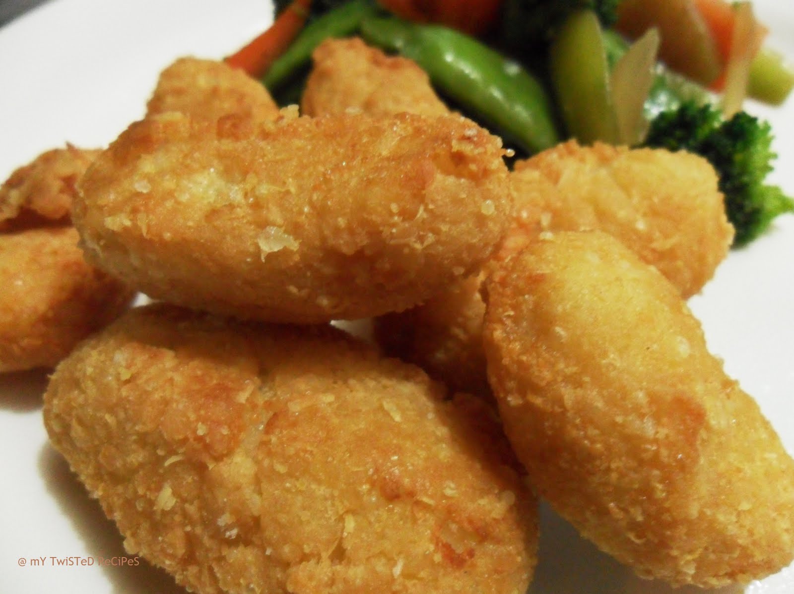 Cheesy Fish Fingers with Buttered Vegetables