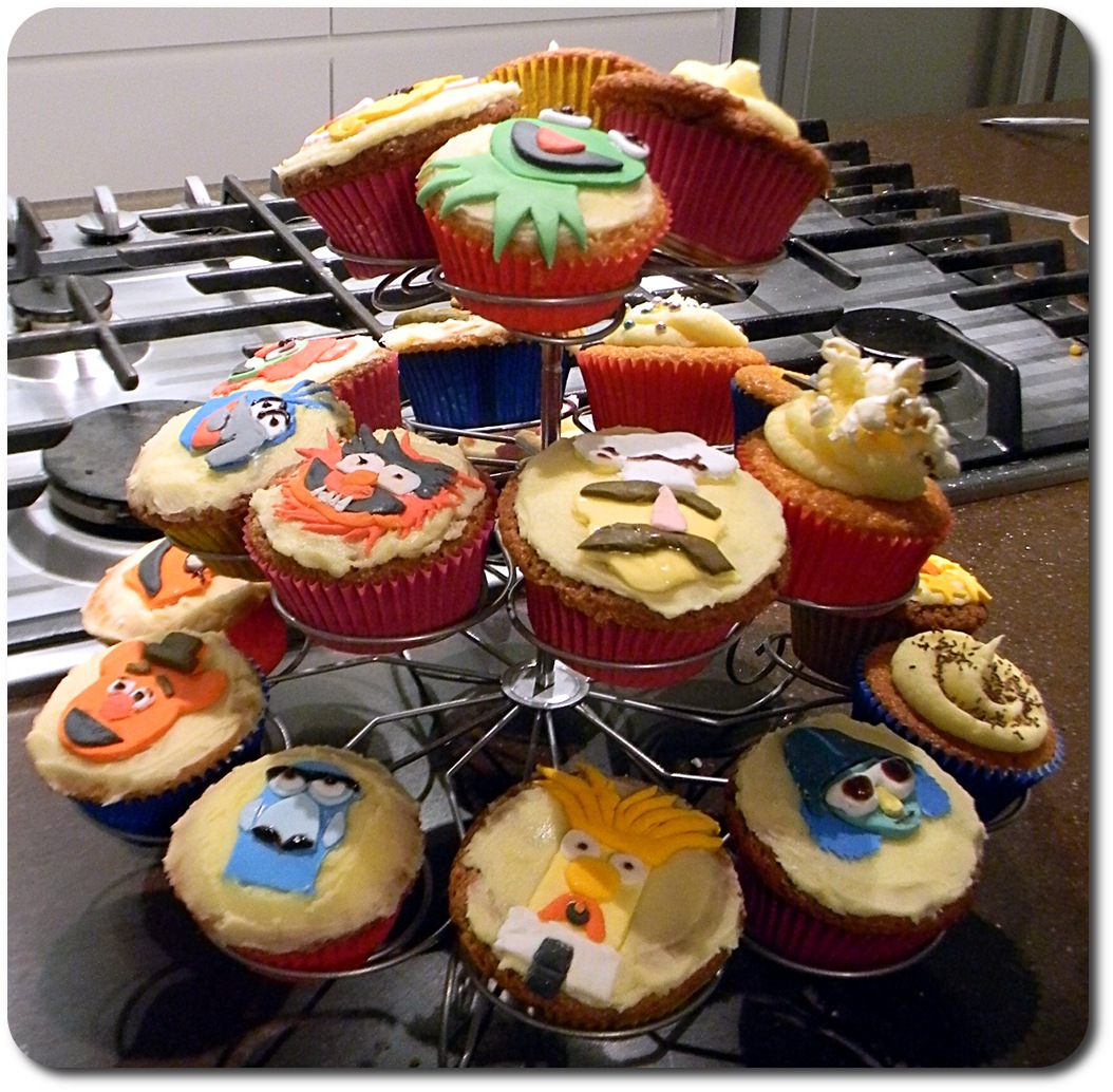 MiNa's Food Adventures: Muppet Cupcakes