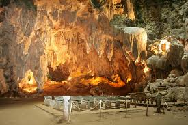 Isabela's Famous Caves