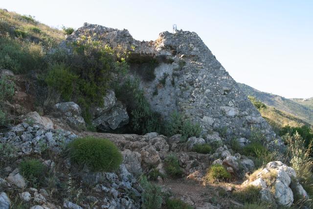 ECHI DEL PASSATO: IL MISTERO DELLA PIRAMIDE DI FALICON di Osvaldo ...