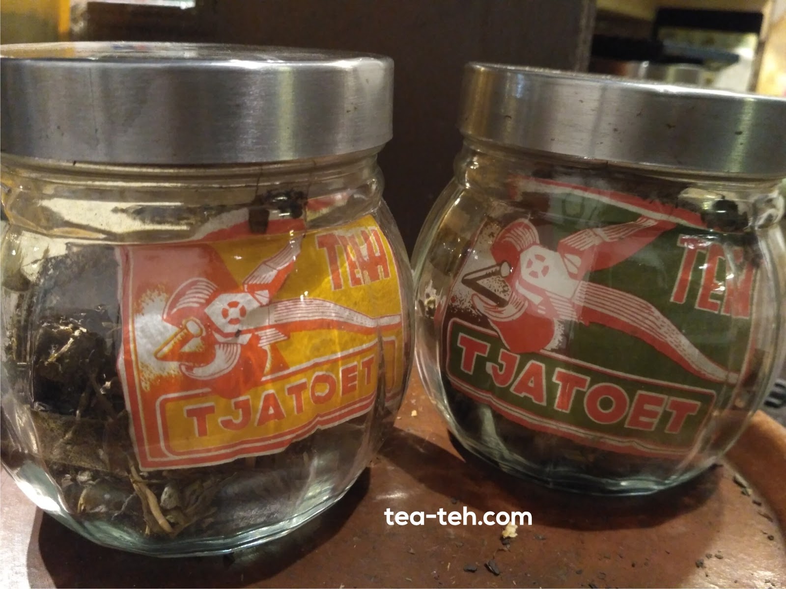 Teh Tjatoet Kuning dan Hijau Ciri Khas Angkringan Yogyakarta - Tea Teh