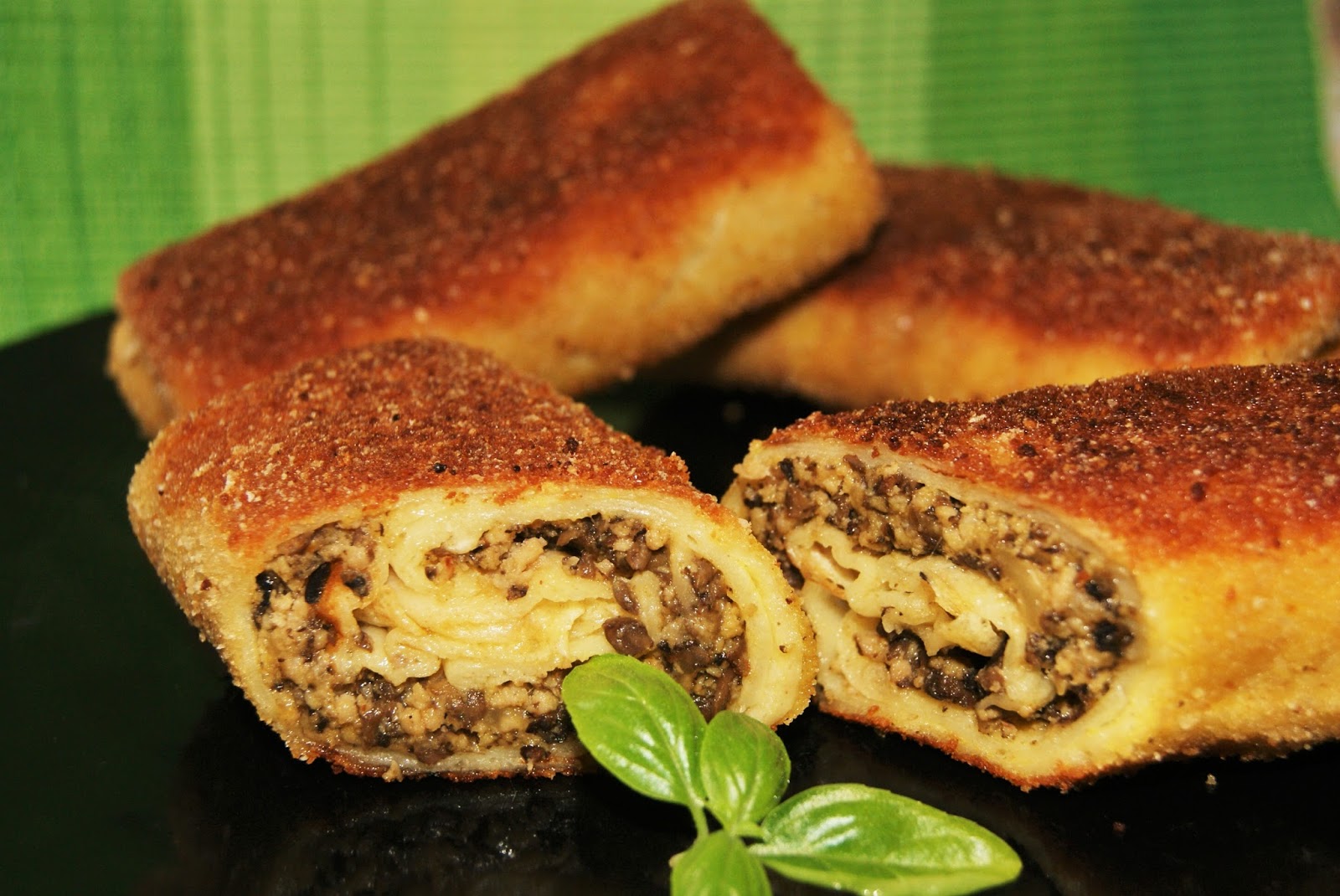 Zena w kuchni: Krokiety z mięsem i pieczarkami