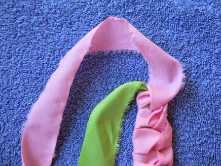 Going Grey and Slightly Green: Toothbrush/Rag Rug Tutorial