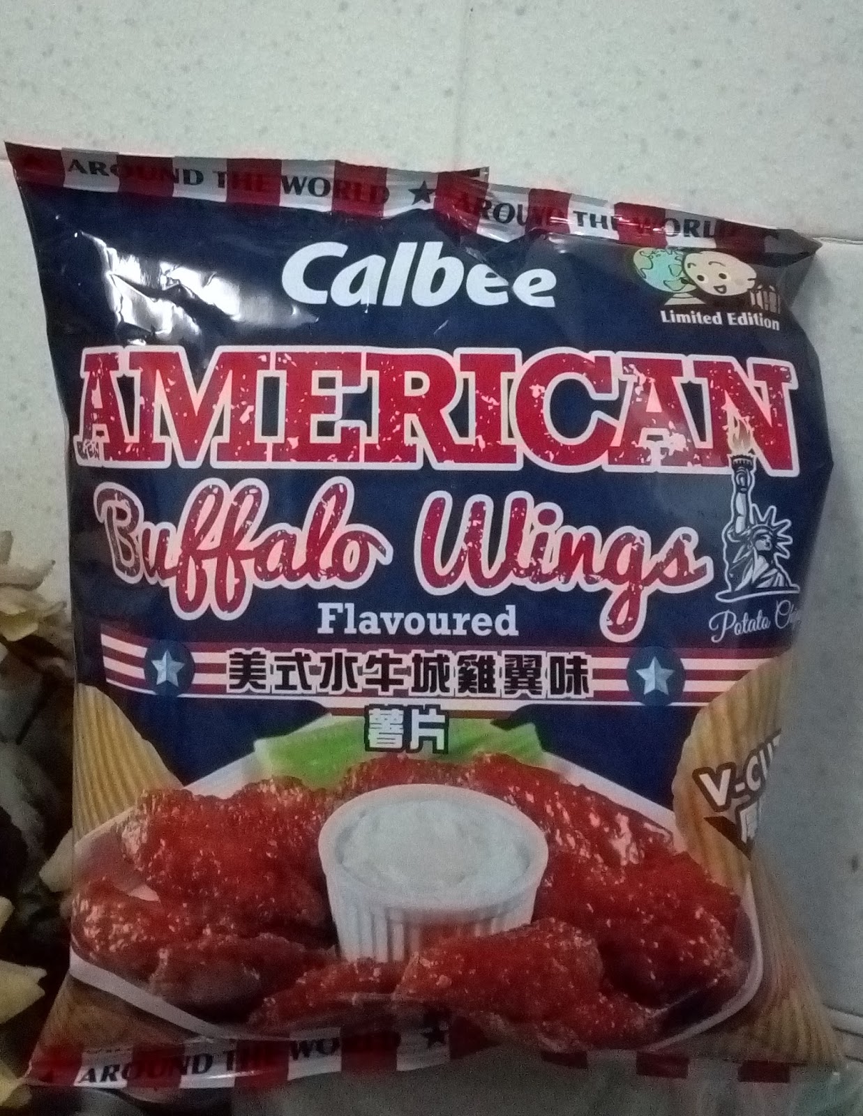 Supersupergirl's Food Reviews: Calbee American Buffalo Wings flavoured ...