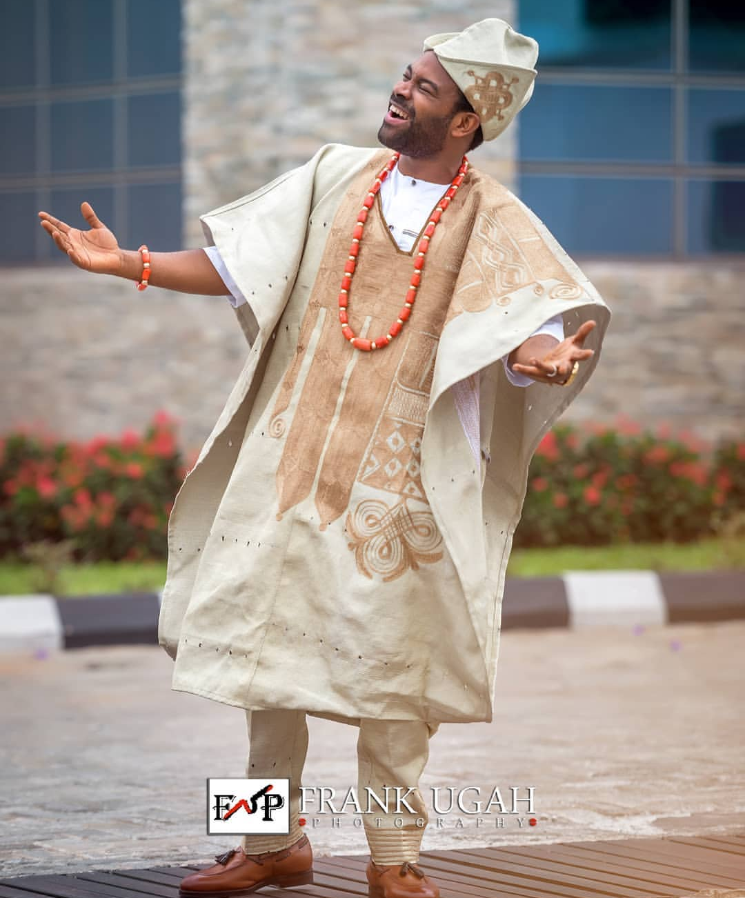 Maestro's Media: GABRIEL AFOLAYAN'S COLOURFUL TRADITIONAL WEDDING TO ...