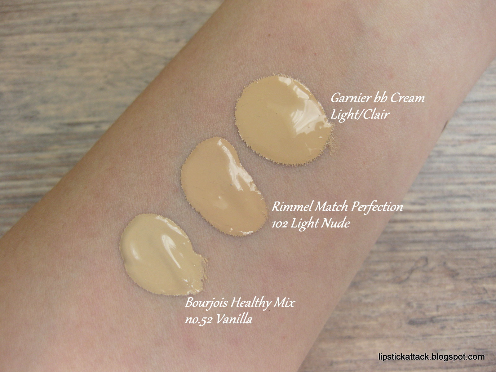 Lipstick Attack: Rimmel Match Perfection tekući puder