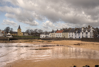 Anstruther West pier .....