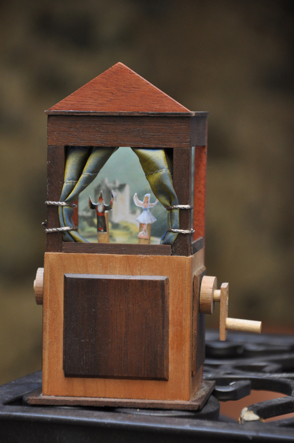 Dioramas and Clever Things: Antique Automata