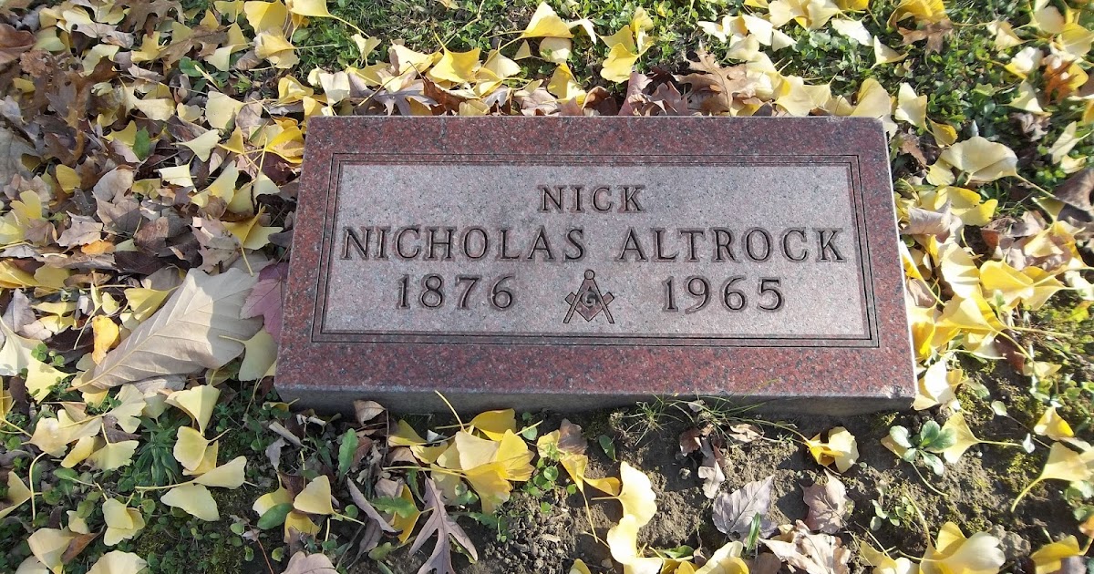Travels of a Hobgoblin Taphophile: Nick Altrock (Baseball) - Vine ...