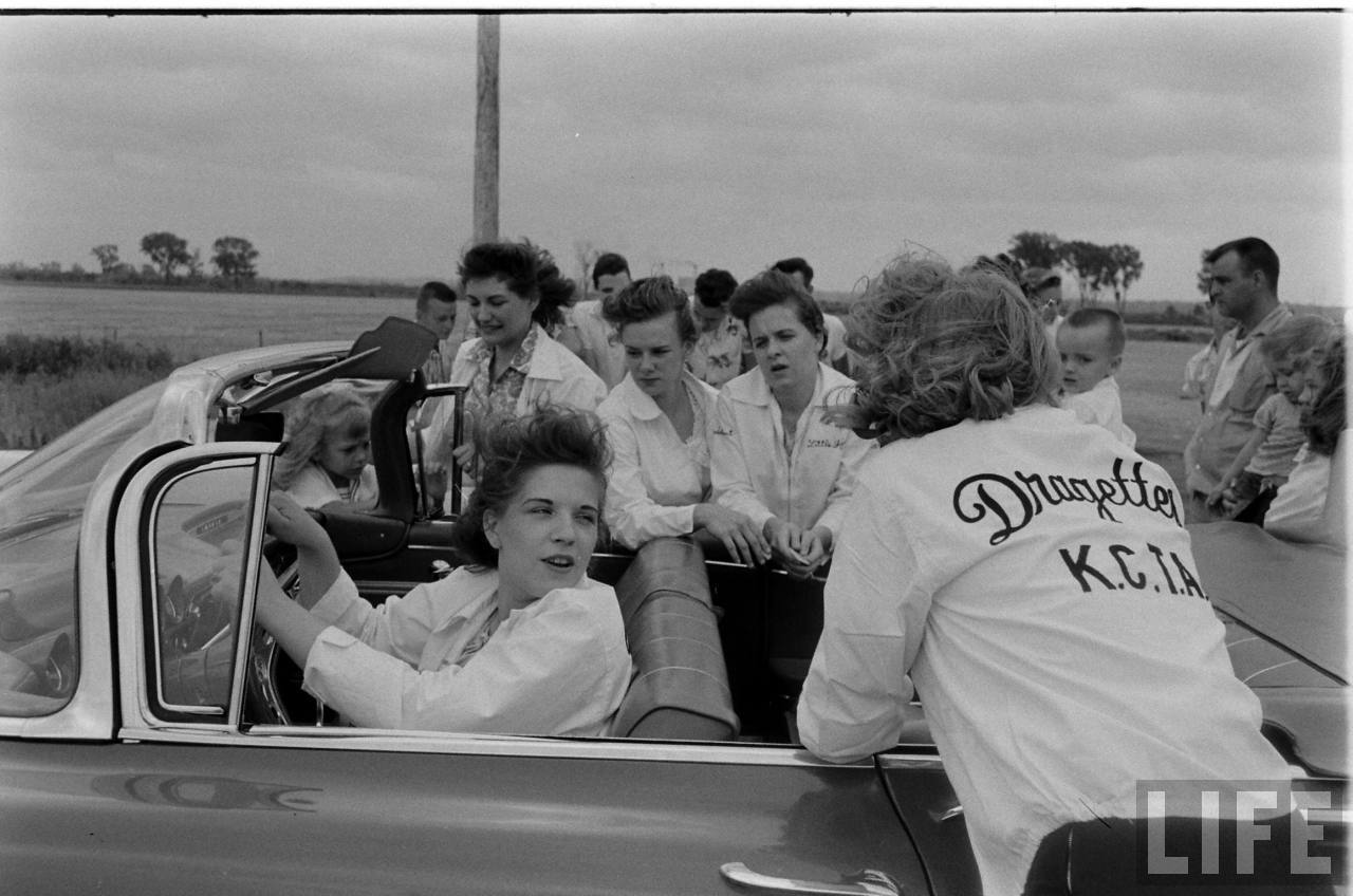 The Dragettes: Pictures of the Kansas City’s All-Girl Hot Rod Club in ...