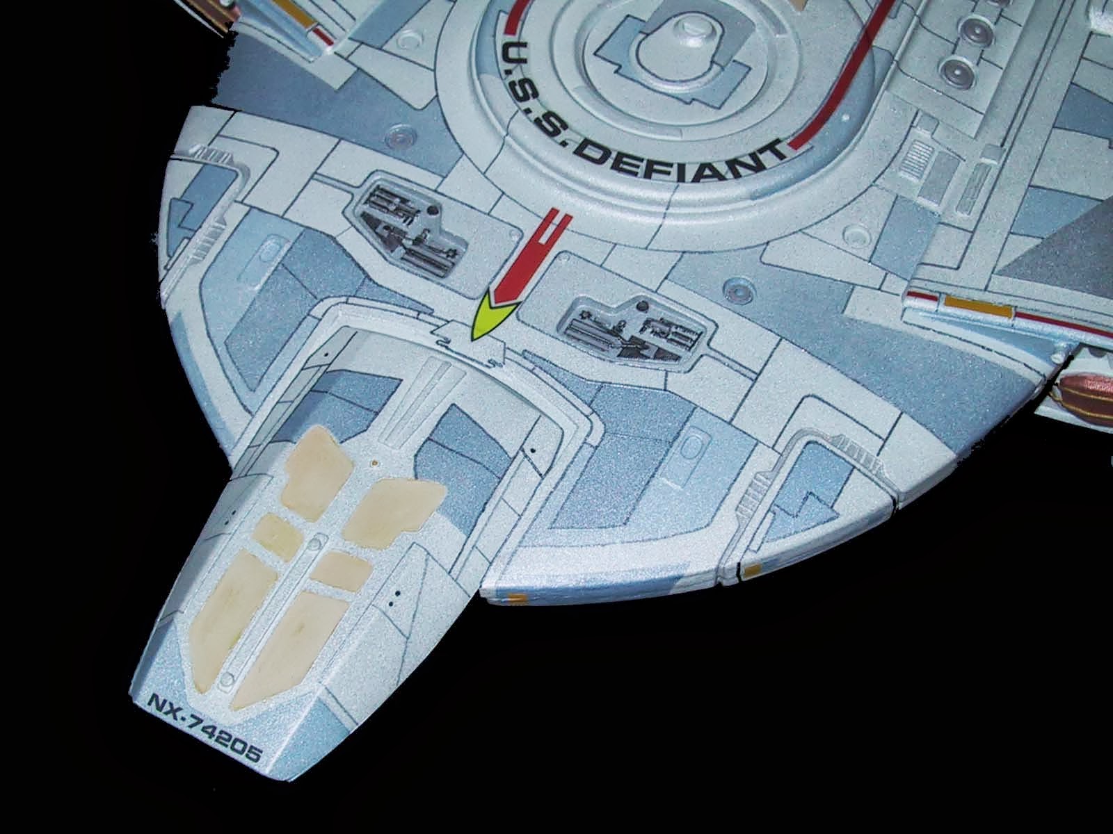Spacedock 2001: 1/420 U.S.S. Defiant NX-74205