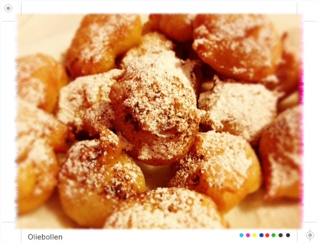 Christina's Sweet Nothings: Dutch Oliebollen (Oil Balls)