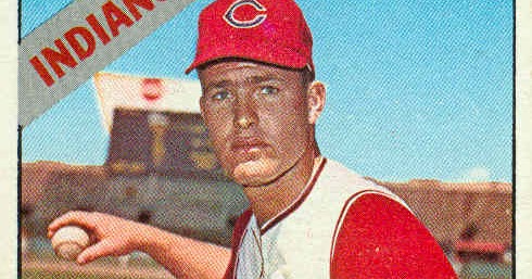 1966 Topps Baseball: Duke Sims (#169)