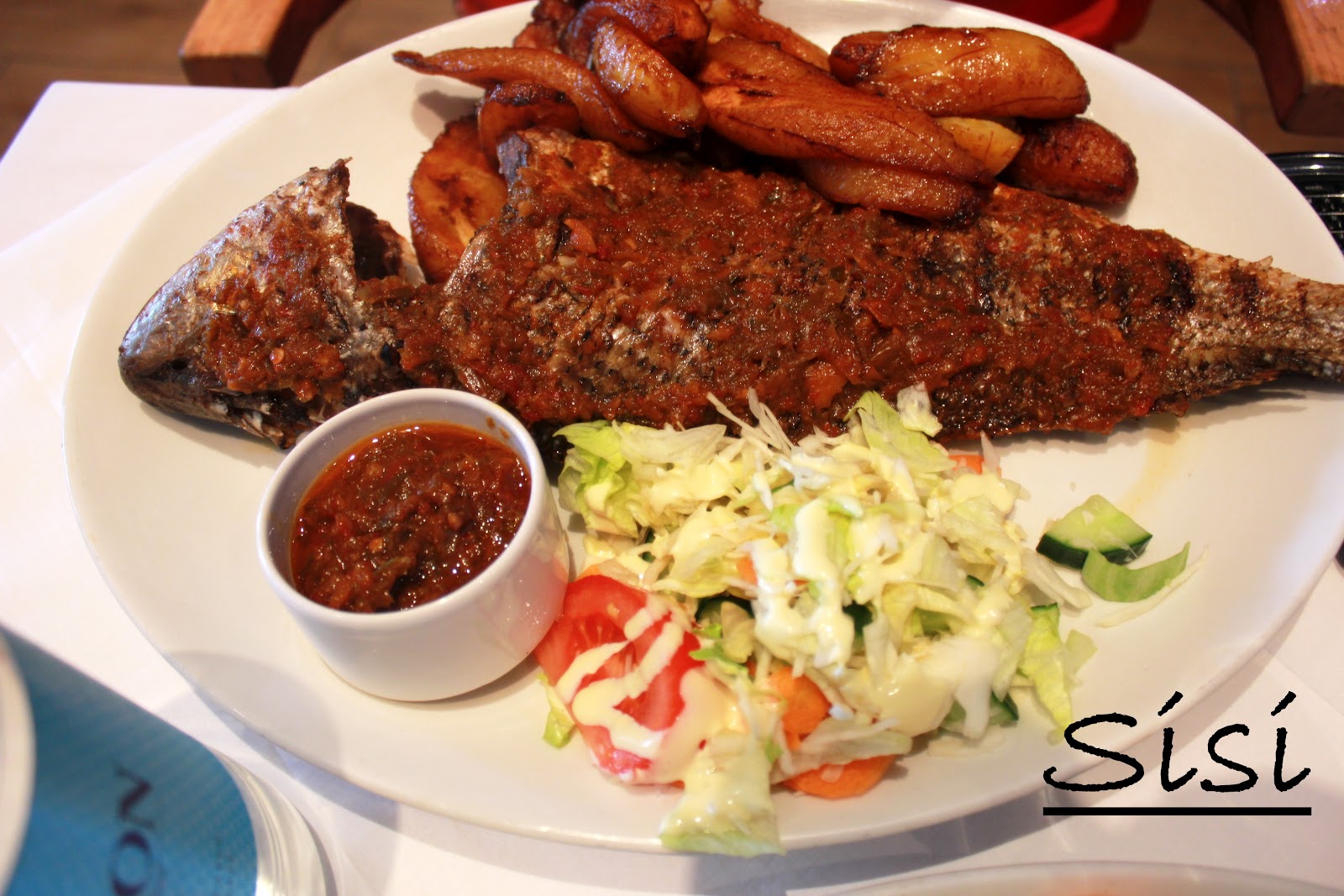 Review: Look At That FOOD! 805 Restaurant London ! - SISIYEMMIE ...