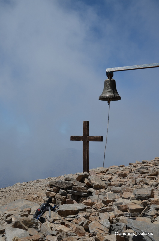 EXPLORE MOUNTAINS: ΣΤΗΝ ΚΟΡΥΦΗ ΤΗΣ ΚΡΗΤΗΣ (ΤΙΜΙΟΣ ΣΤΑΥΡΟΣ ΨΗΛΟΡΕΙΤΗ ...