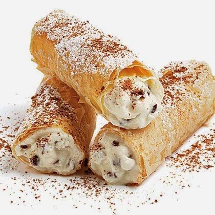 Chocolate Chip Cannoli | World's Snaps