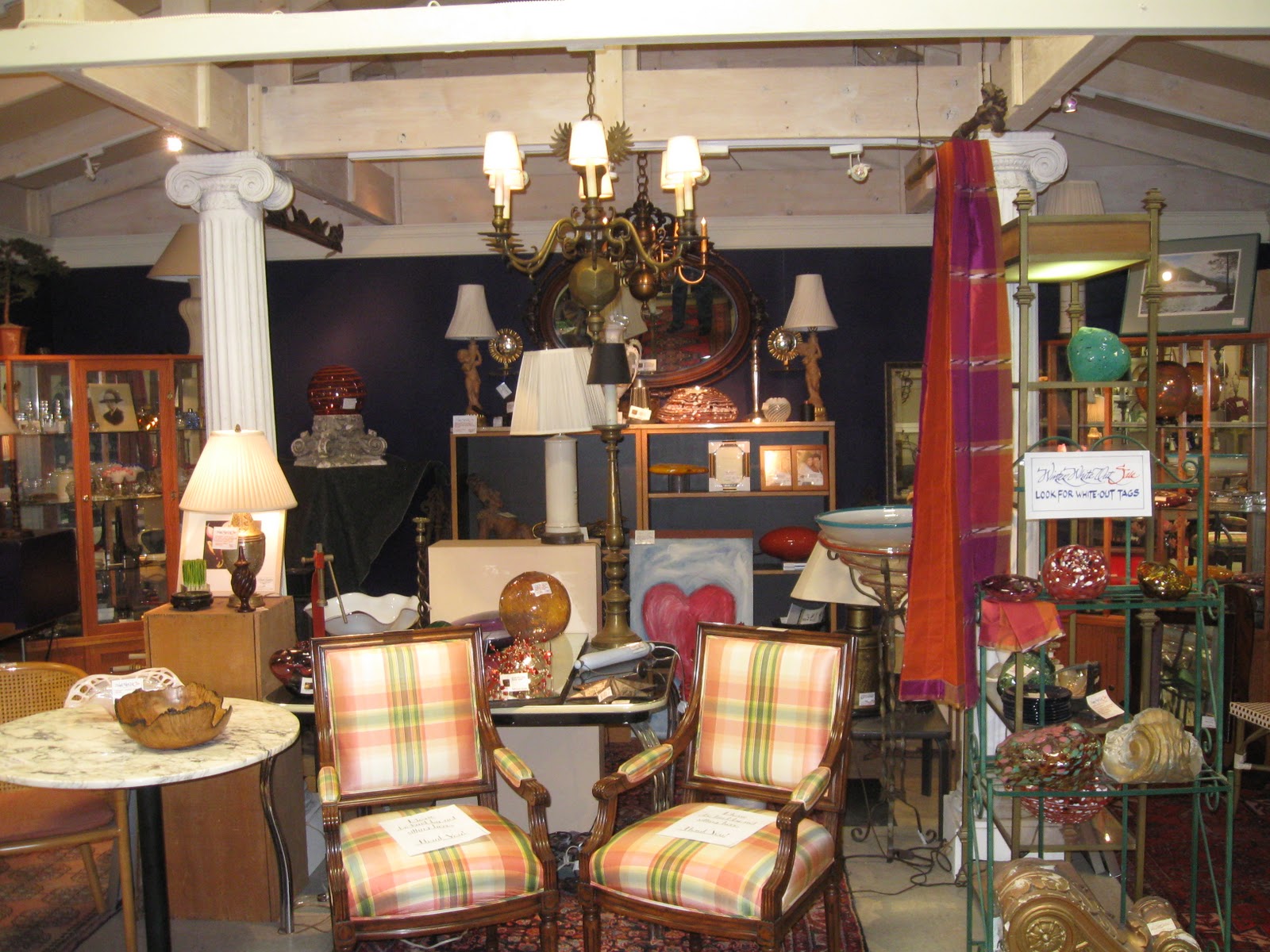 ROYAL TOUCH: A visit to Pacific Galleries Antique Mall in Seattle ...