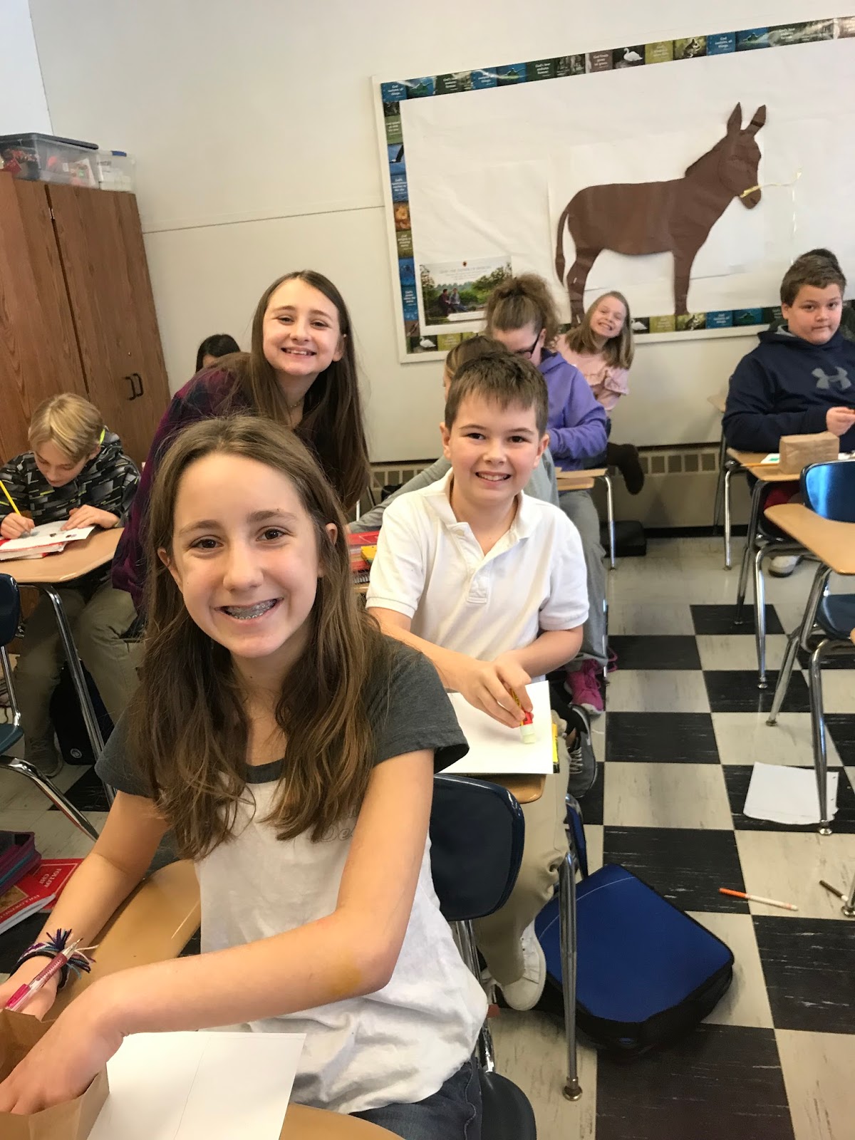 Holy Name Middle School: Catholic Faith Class