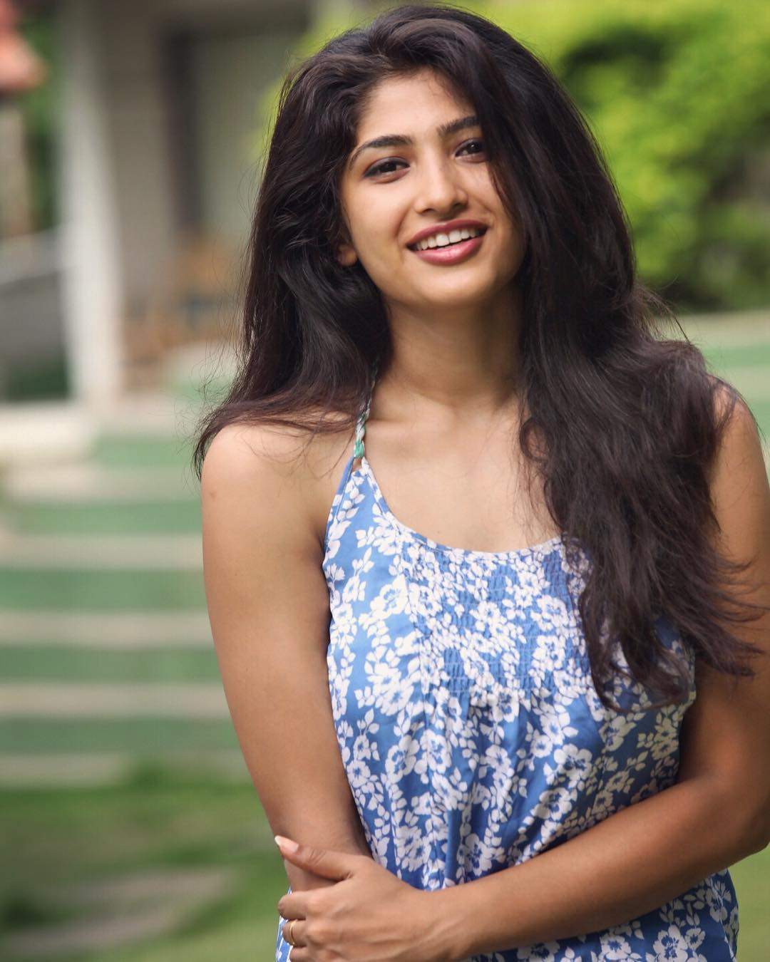 Actress Roshini Prakash Latest HD Photos and wallpapers - Cantik Sexy Hot