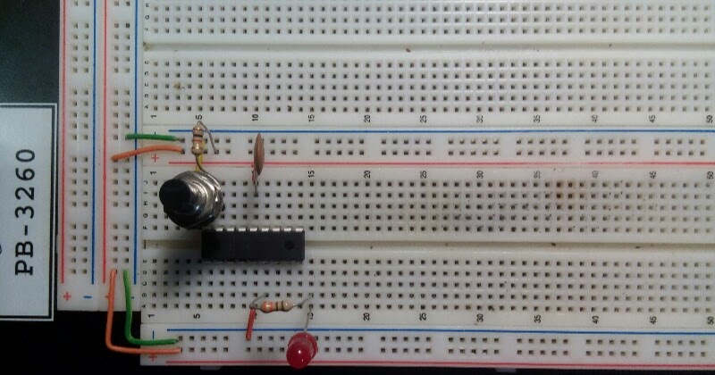 PIC Projects in Pascal: Pushbutton Switch