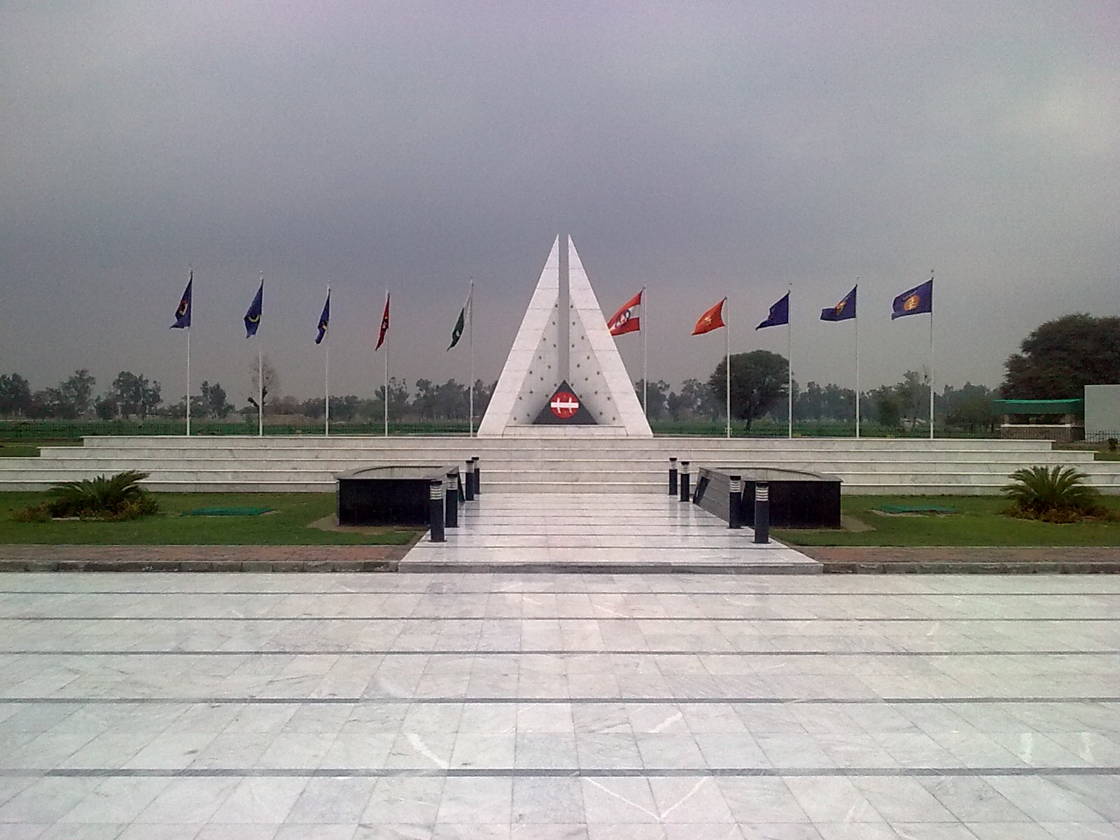 Travel Multan: Yadgar i Shuhada Park and Monument Multan