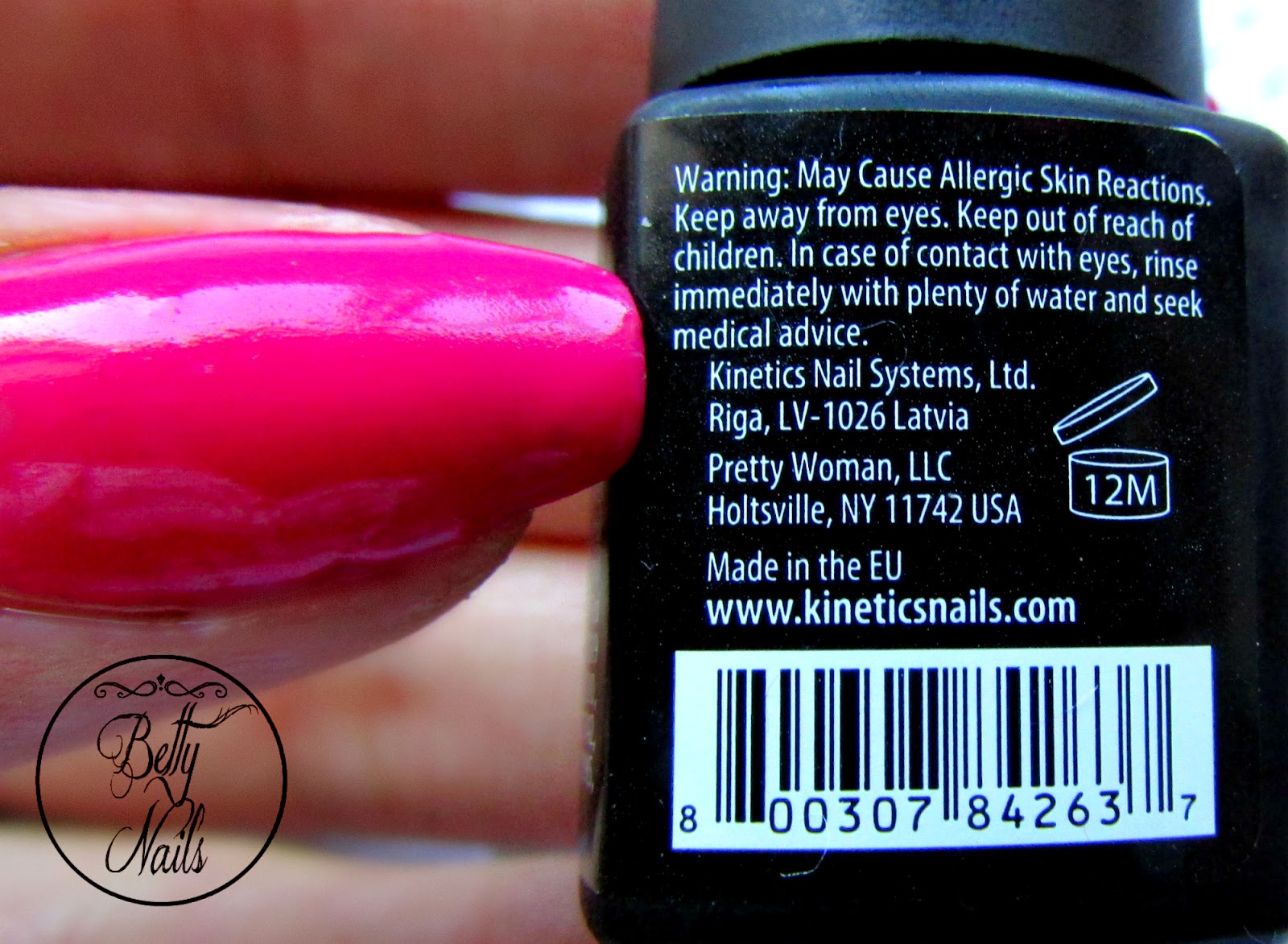 Betty Nails: Kinetics Super Polish - Monophase Line [Review]