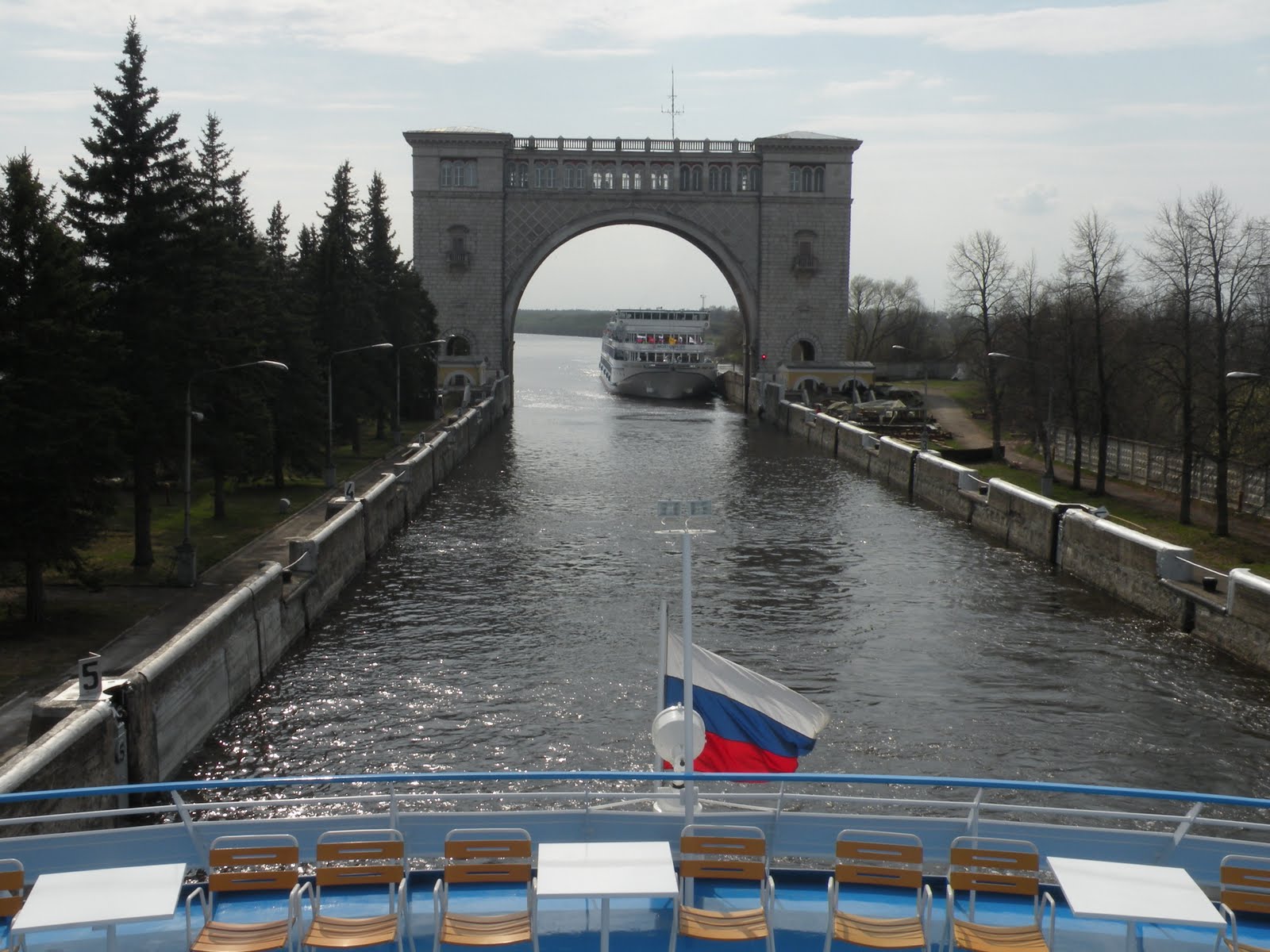MY LIFE AS IT WAS: NAVIGATING THE VOLGA RIVER WATERWAYS