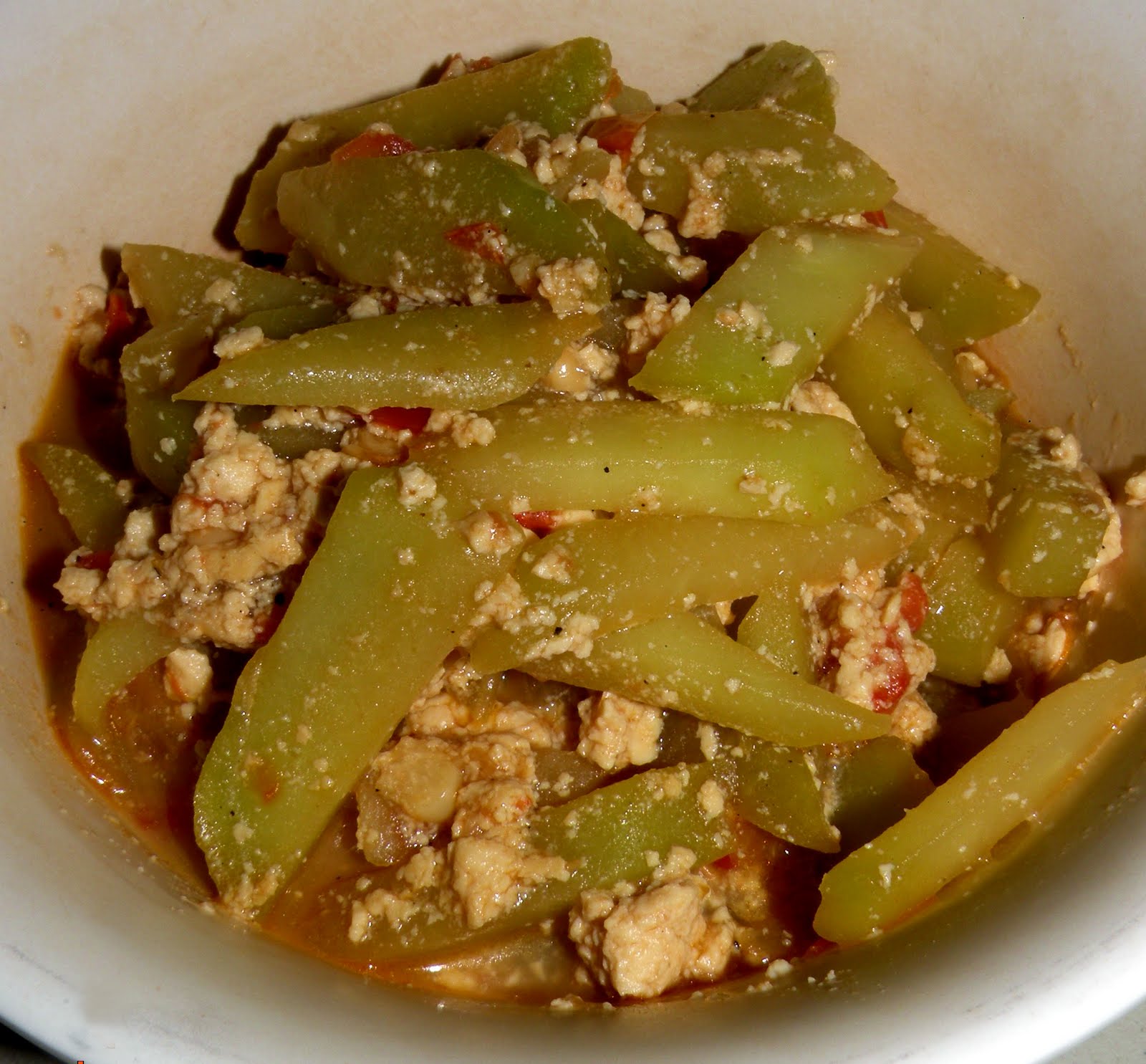 javalakbay*: How to cook Stir-Fried Chayote & Tofu (Ginisang Sayote at Tokwa)