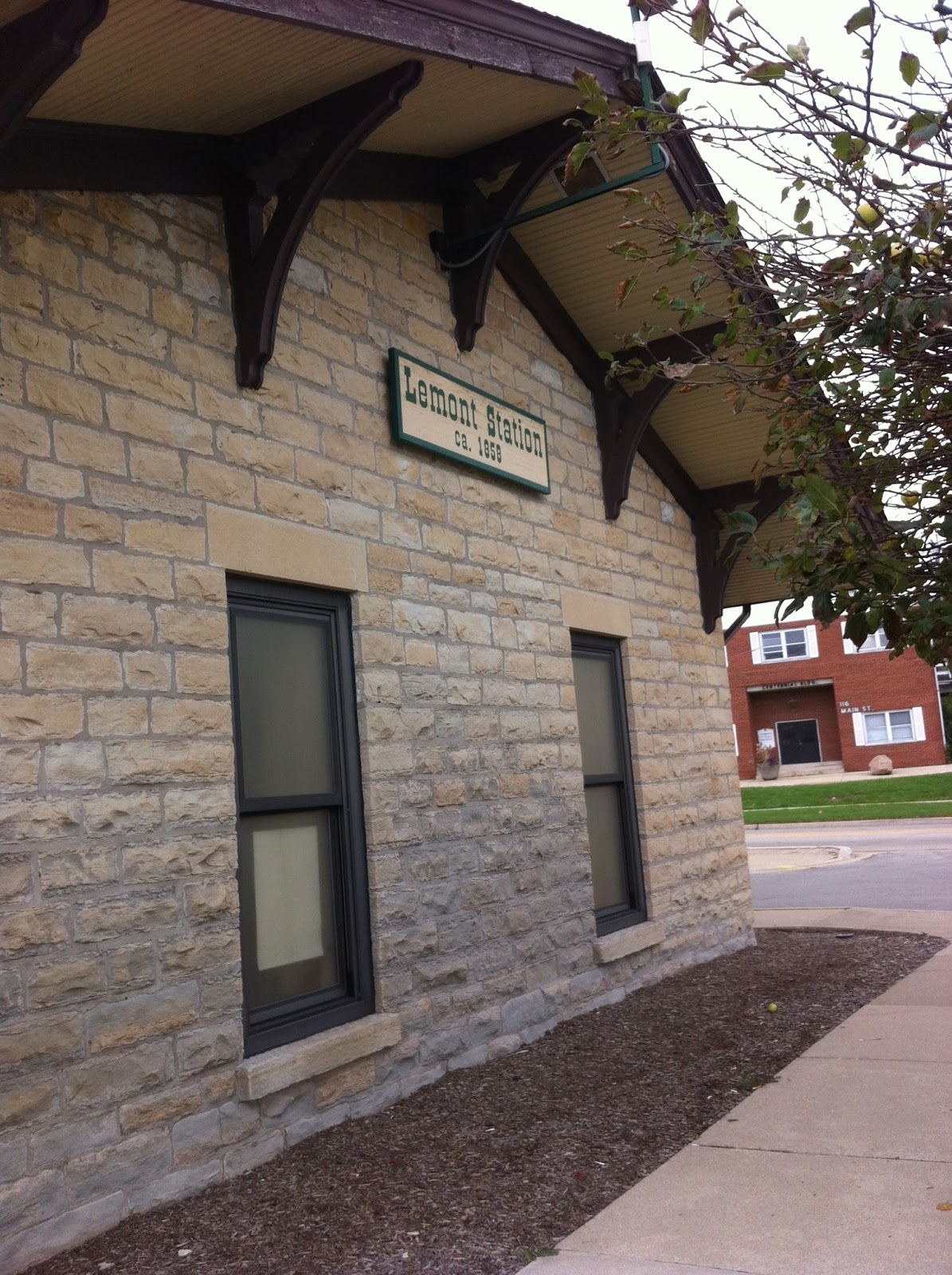 Railroad Kids: Lemont Metra station: limestone history