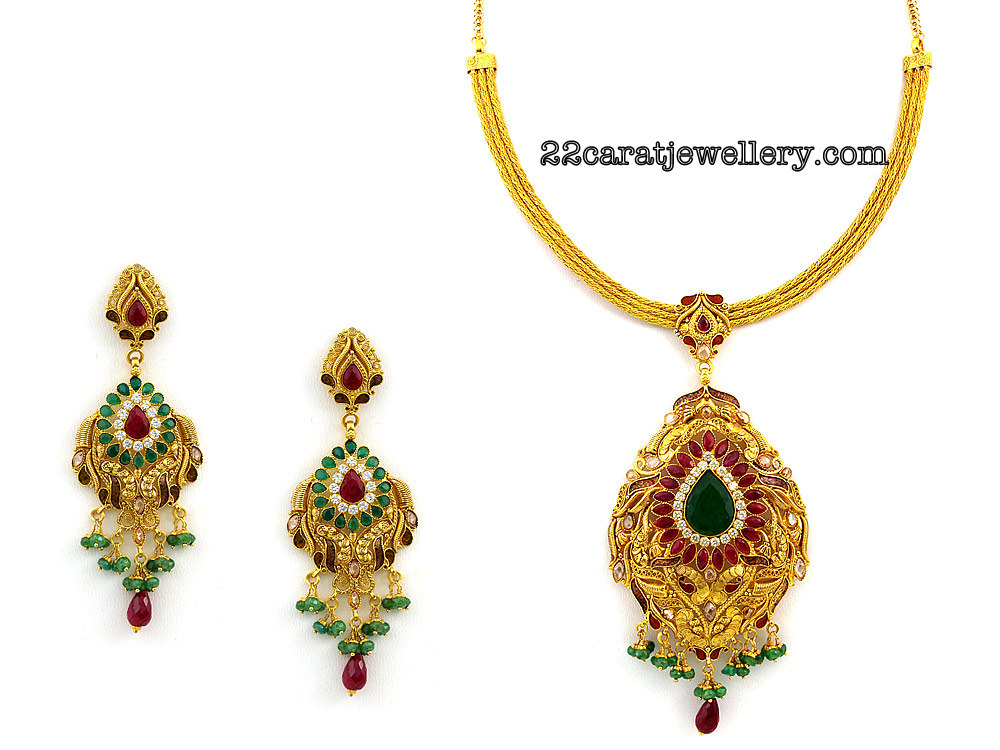 Gold Antique Fashion Necklace and Earrings Set - Jewellery Designs