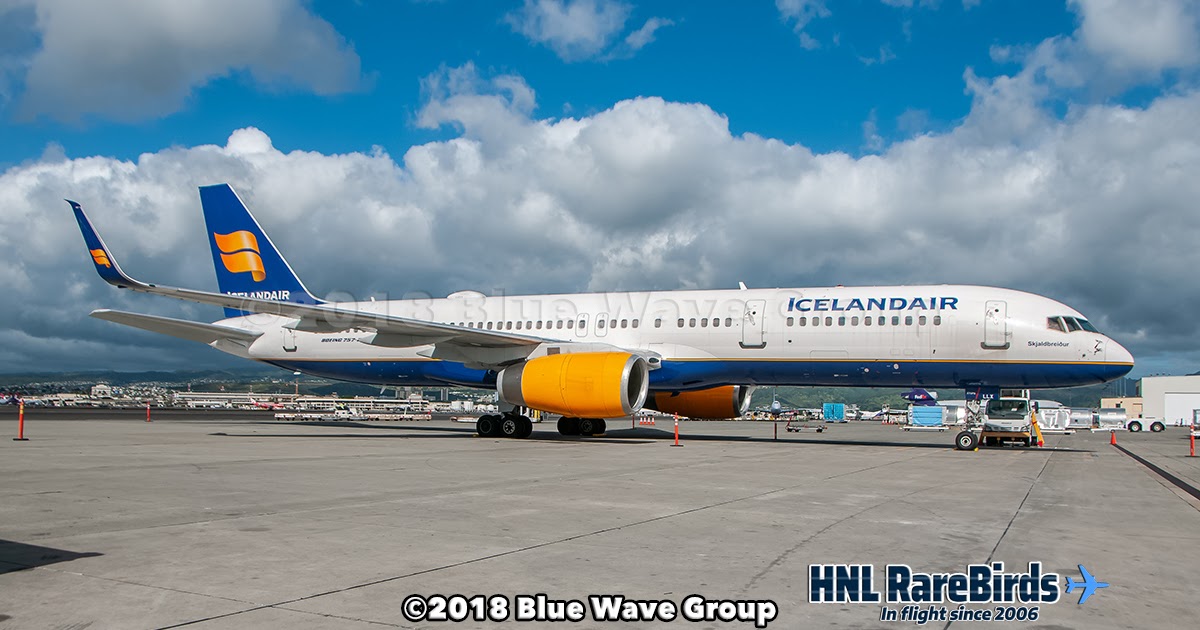 HNL RareBirds™: Icelandair's TF-LLX