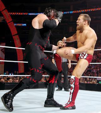 WWE In live!!!!: KANE vs DANIEL BRYAN