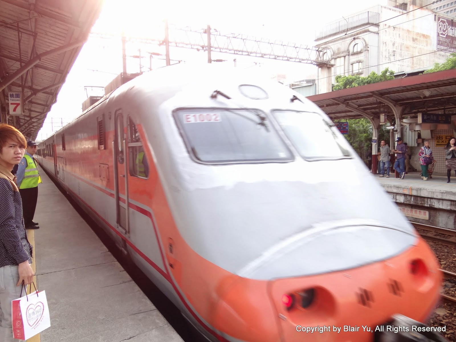 Blair's 鐵道攝影: E1002推拉式電力機車 / TRA E1002 Push-Pull Electric locomotive