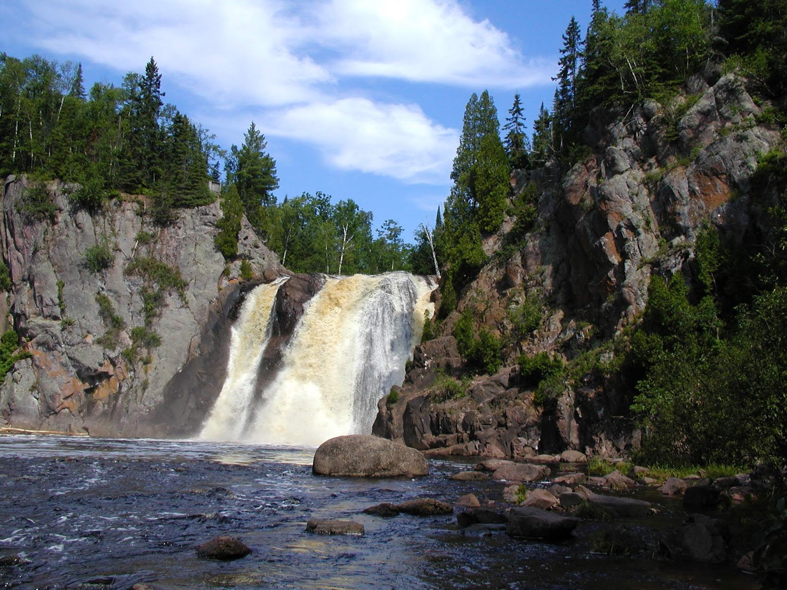 earthscienceguy: Minnesota Geology Monday - Palisade Head Rhyolite