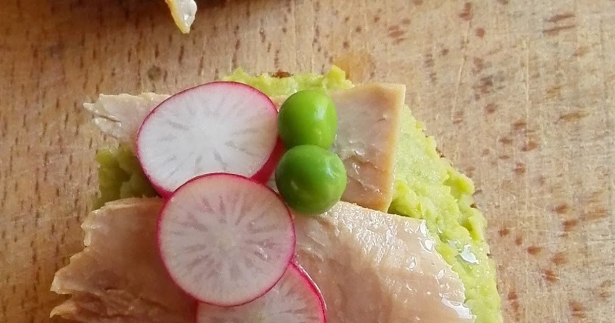 FOOD & CAKES: Snack de ventresca y dip de guisantes