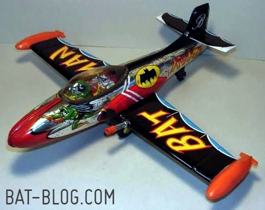 japanese-batman-batplane