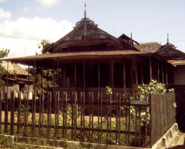 Rumah Adat Banjar ~ Banjarmasin-Culture