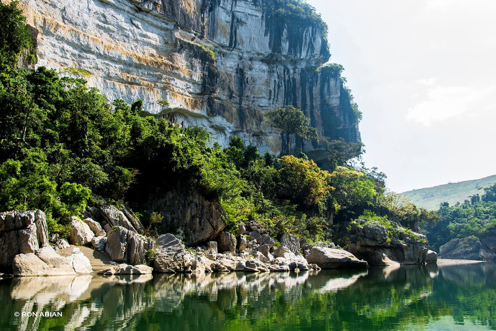 FullPackedMan: Quirino Province | A Spell of Anonimity