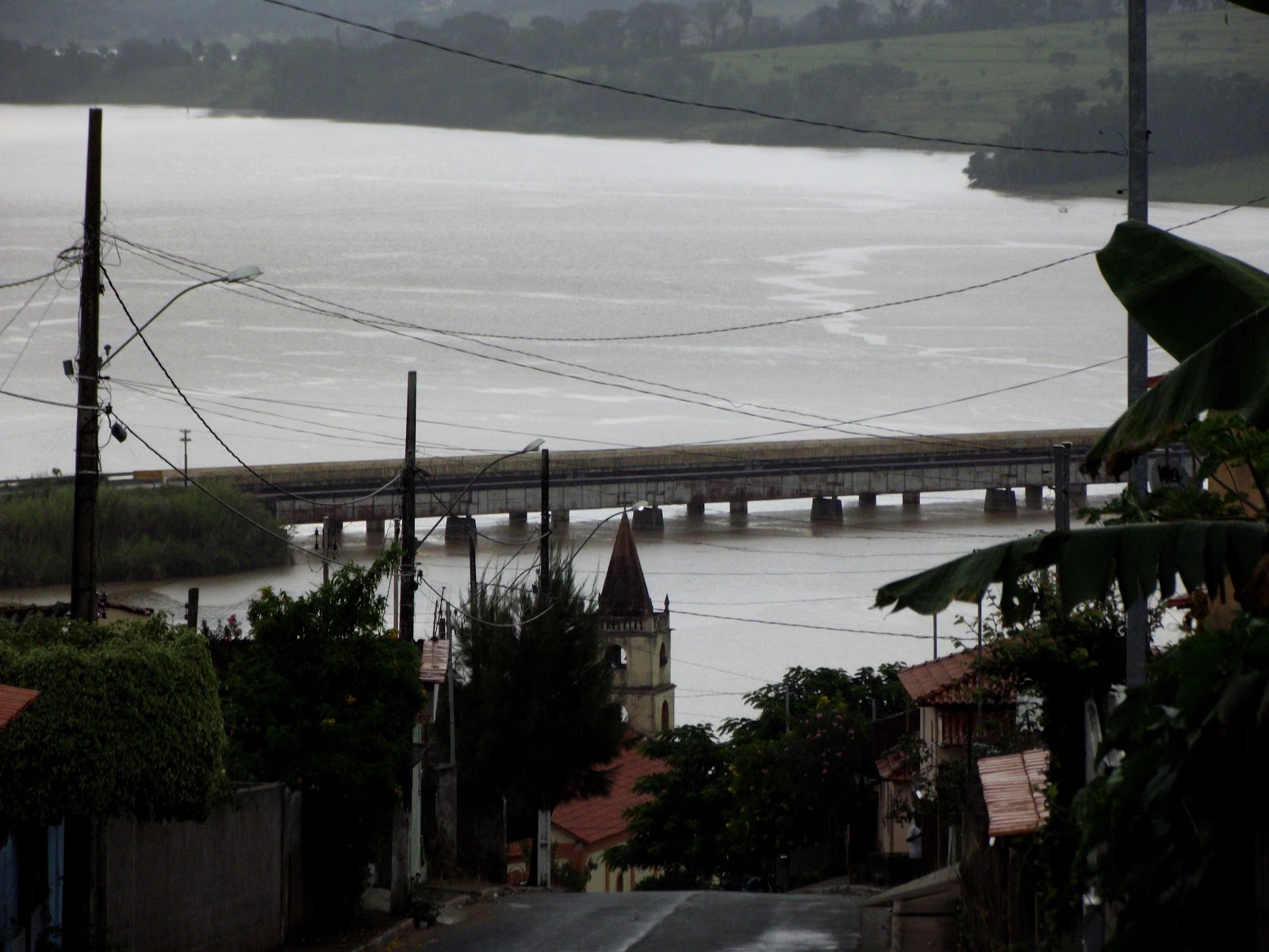 OS MELHORES LUGARES PARA AS GRANDES AVENTURAS : MACAIA / MG - DISTRITO ...
