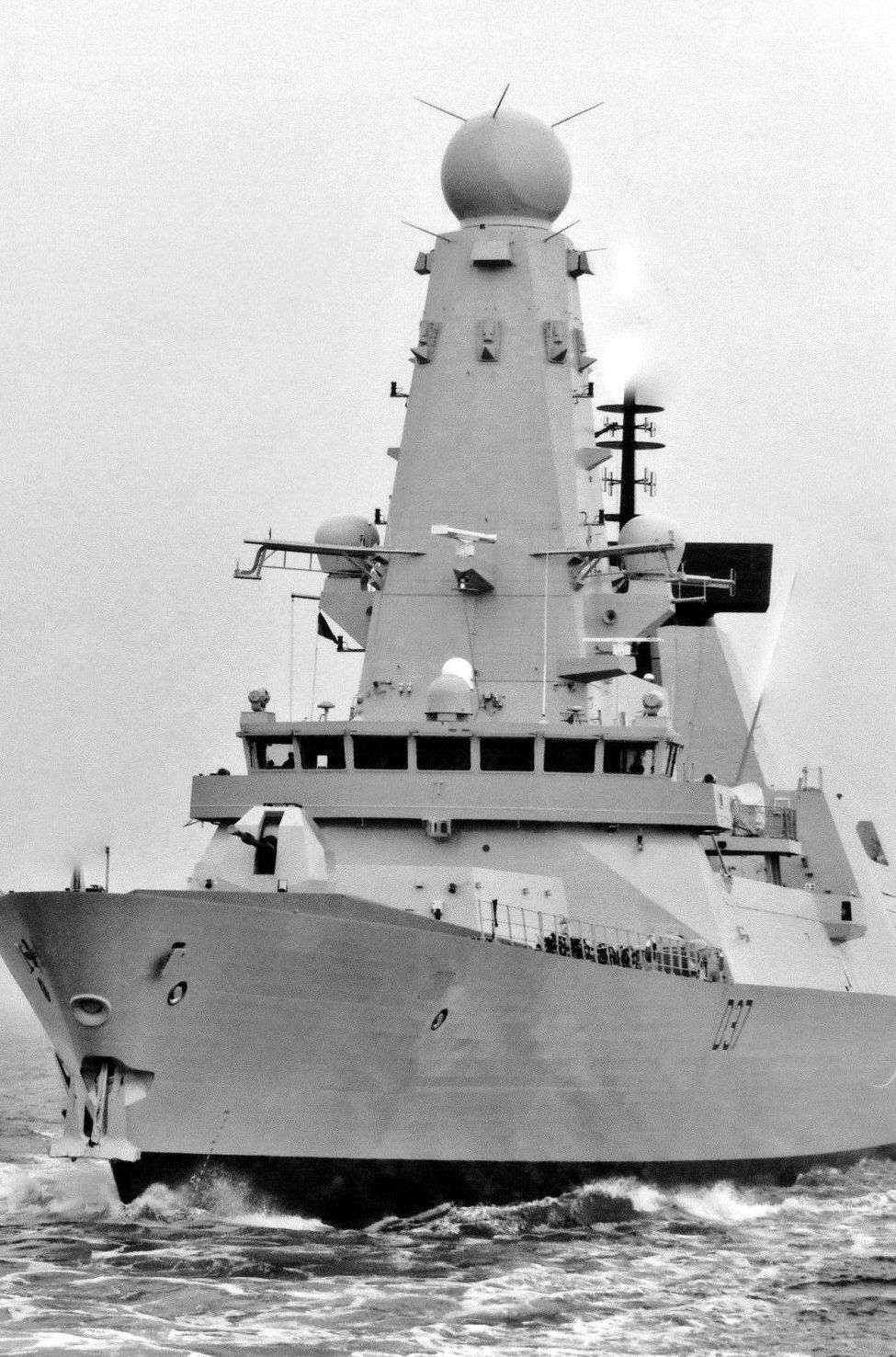 Tour Scotland: Old Travel Blog Photograph HMS Duncan Built In Govan ...
