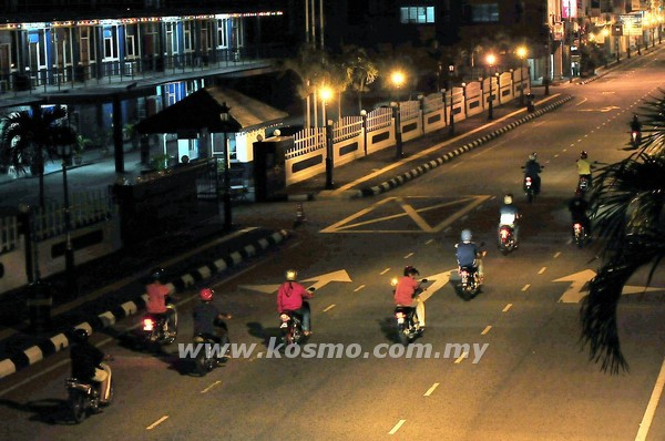 Khabarkini: Mat Rempit Berani Lumba Motor Depan IPD Kuantan