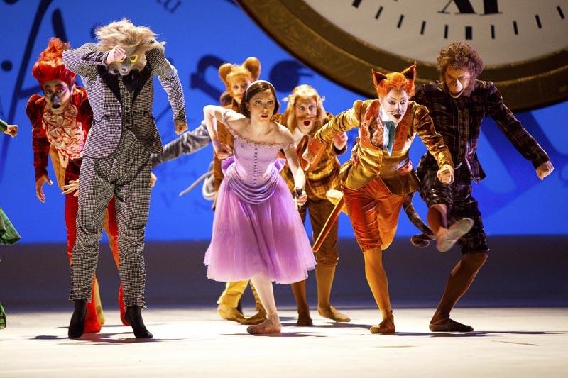 SYLVANNOVELUST: BALLET-ALICE IN WONDERLAND
