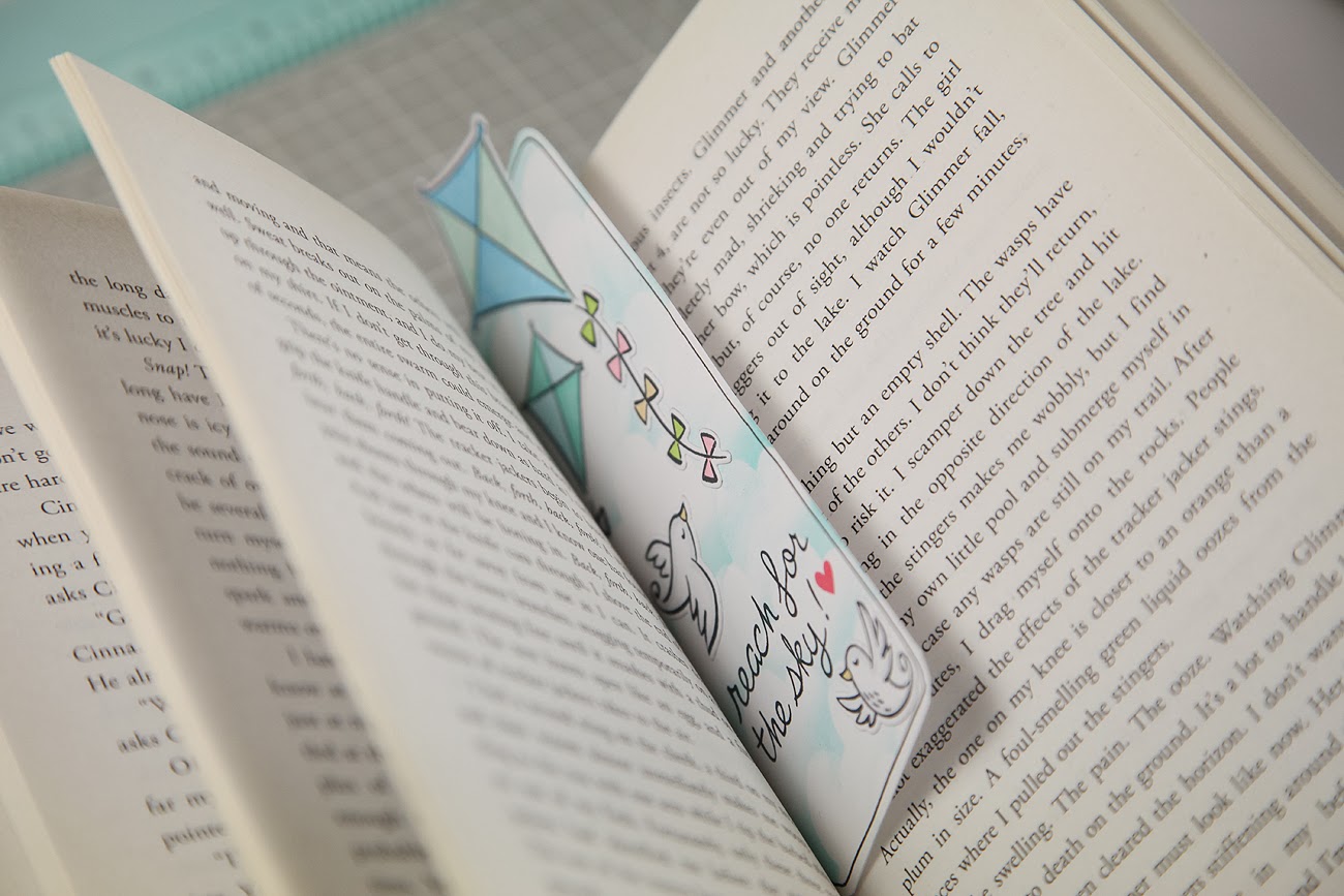 Unify Handmade: Handmade Bookmark
