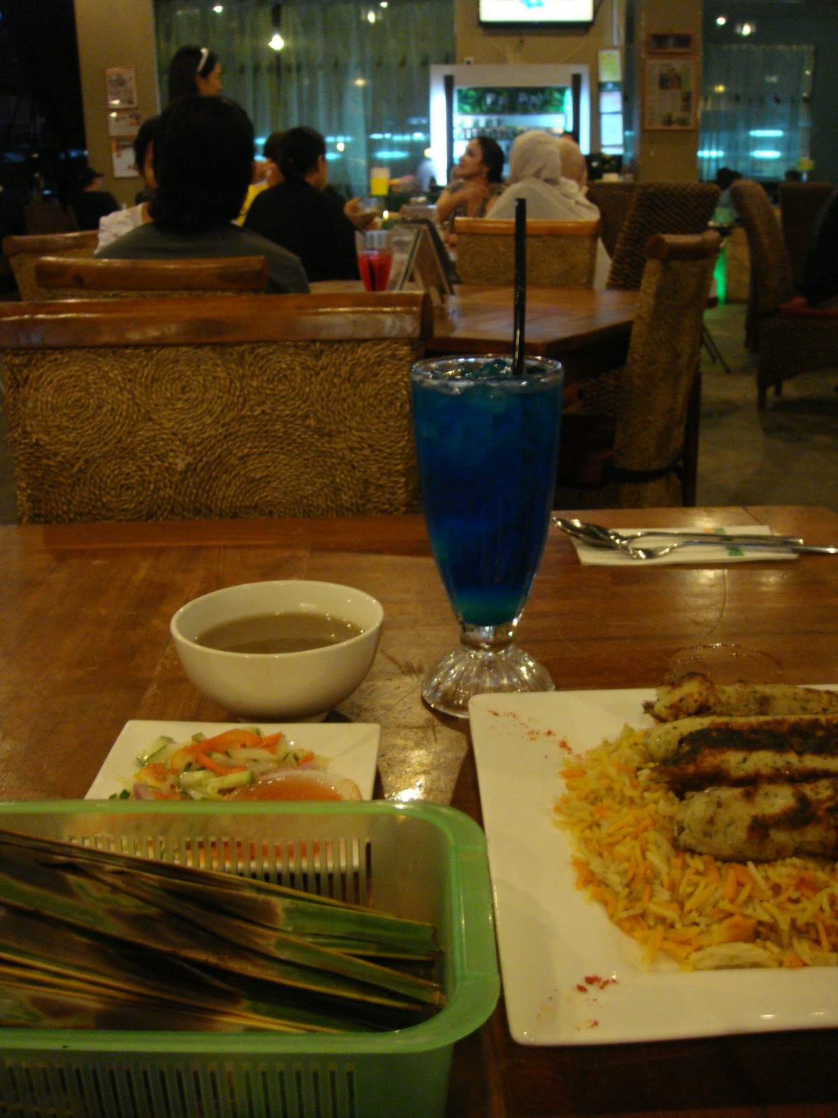 Banafee Village, Johor Bahru ~ Aku Yang Sengal