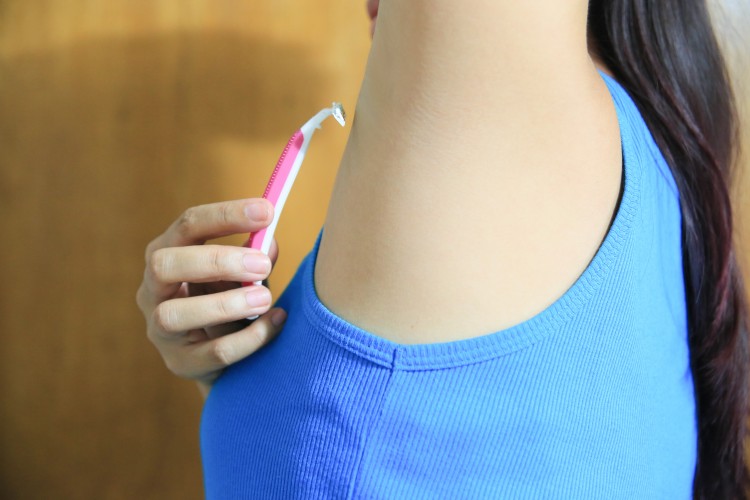 Ketahui Cara Mencukur Bulu Ketiak Agar Tidak Hitam - MYNewsBistro